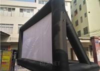 China Large Black & White Inflatable Movie Screen - Custom Sizes Available with CE/UL Certified Blower for 500-Person Capacity for sale