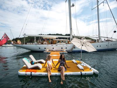 China Drop Stitch DWF Teakwood EVA Floating Air Pontoon Inflatable Yacht Island Dock Deck Platform 4x2x0.2m for sale