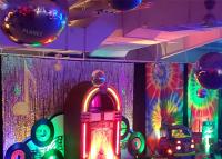 China Giant Silver PVC Inflatable Mirror Ball 2m Double Layer Event Decoration Balloon for sale