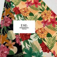 China Flower Floral Printed Woven Fabrics 120gsm for sale