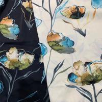 China Breathable 100 Polyester Chiffon Fabric 100gsm Woven Floral Fabric For Garment for sale