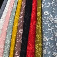 China Flower Geometric Pattern 145cm Polyester Jacquard Fabric 200gsm Skin Friendly for sale