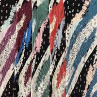 China Floral Dots Geometric Print Crepe Woven Fabric Tie Dye 250gsm For Garment for sale