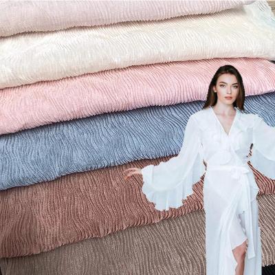 China Fashion Polyester Chiffon Crepe Woven Fabric 80-120gsm Crepe Lining Material for sale