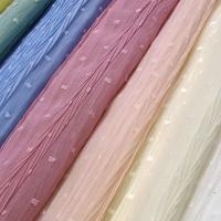 China Lightweight 100-200gsm Crepe Suit Fabric Crinkle Woven Fabric Breathable for sale