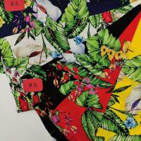 China Flower Floral Printed Woven Fabrics 120gsm for sale