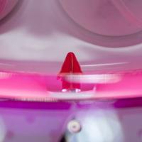 China Automatic Capsule Prize Arcade Machine Modern Style Rocket Shaped For Kids for sale