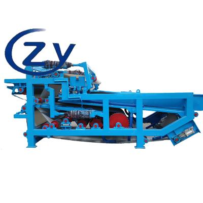 China Motorized Portable Angled Belt Conveyor -Ideal for Cassava Handling & Loading/Unloading Tasks for sale