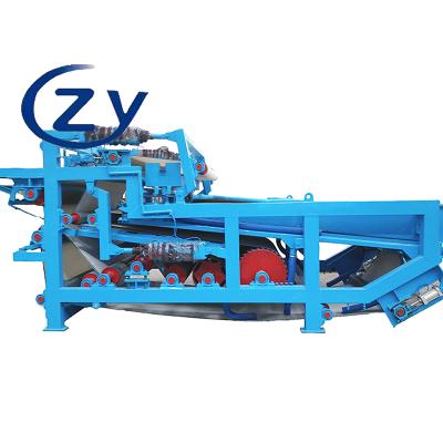 China Durable Motor-Powered Angled Belt Conveyor for Cassava Transport for sale
