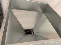 China High Strength PP Poultry Pan Feeding System Anti Waste Design For Broiler Production for sale