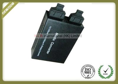 China 10/100M MM SM Fiber Optic Media Converter 30mm x 112mm x 141mm for sale