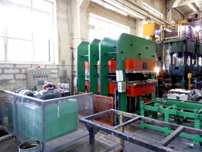 China Automatic PLC Rubber Molding Hydraulic Press 15-10000 Tons Capacity with Digital Temperature Control for sale