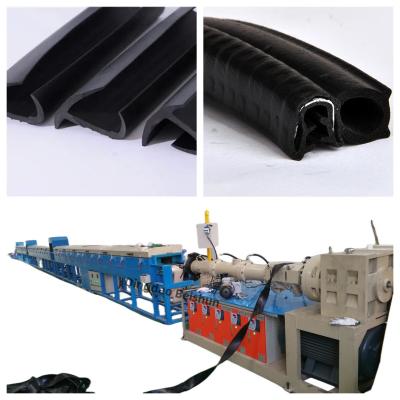 China EPDM Rubber Seal Strip Production Line with 90mm Screw Diameter and 62kW Total Power for Industrial Manufacturing for sale