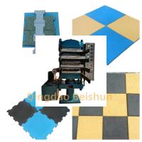 China PLC Control Rubber Floor Tile Vulcanizing Machine 550x550mm 4 Layer Electric Heating for sale