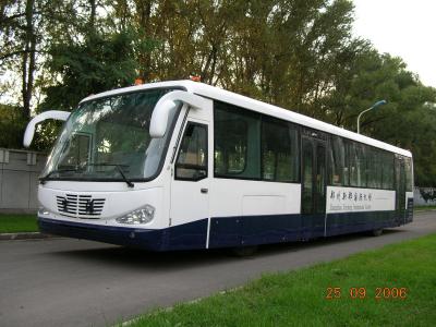 China Customized 14 Seat 4 Door Airport Shuttle Bus Allison 2100 Automatic Transmission for sale