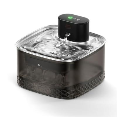 China 2L Automatic Cat Water Fountain Sensor Dispensing Ultra Quiet 25dB Pet Drinking Fountain for sale