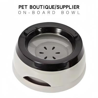 China Portable Anti Slip Floating Dog Water Dispenser 500ml Travel Pet Drinking Bowl for Car Outdoor for sale