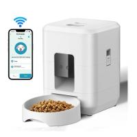 China 2L WiFi Smart Pet Feeder with App Control Automatic Dry Food Dispenser 4 Meals Daily for sale