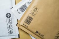 China Recyclable Biodegradable E Commerce Mailers Eco Friendly Postage Bags for sale