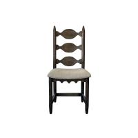 China Vintage Solid Wood Dining Room Chairs 48×57×105.5cm Soft With Carved Ladder Back for sale