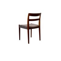 China Comfort Solid Wood Upholstered Dining Chairs Stylish Modern Dining Chair for sale