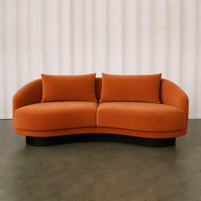 China Contemporary Wave-Shaped Lounge Sofa with Plush Upholstery and Solid Wood Frame (250×120×78 cm) for sale