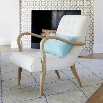 China Modern Upholstered Accent Chair with Solid Wood Frame Curved Armrests and Tufted Backrest for sale