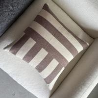China Modern 55% Linen 45% Viscose Pillow Cover with Patchwork Stripe Design and Neutral Beige Geometric Cushion Case for sale