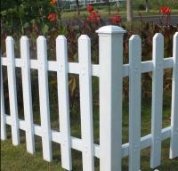 China Easy Assembly Plastic PVC Fencing Plastic Extrusion Profiles Customized PVC Material Aging Resistant Strong for sale