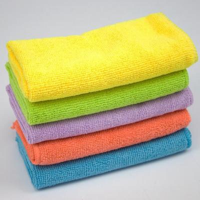 China 30x30cm Microfiber Cleaning Cloths 150-380gsm Custom Size for Kitchen Living Room for sale