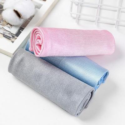 China Lint Free Microfiber Glass Cleaning Cloth 40x40cm 80 Polyester 20 Polyamide for sale