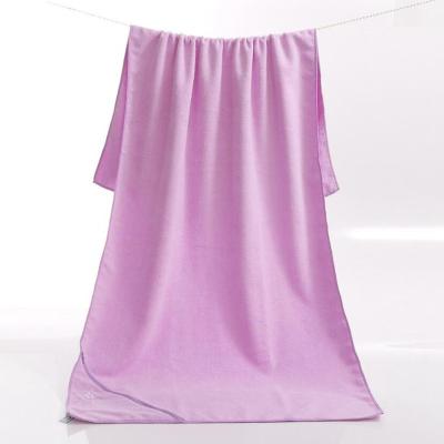 China Customized Microfiber Sport Towel with Zip Pocket 40x90cm 250gsm for sale