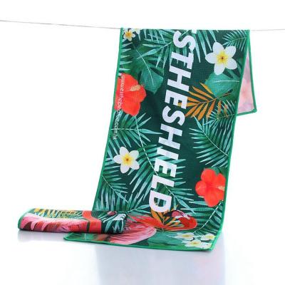 China Custom Microfiber Waffle Golf Towel 35x35cm to 80x30cm Size Options 280-480gsm Weight for sale