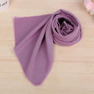 China Custom Cooling Towel 100x40cm 155-160gsm Mildew Proof with Custom Logo and Packaging for sale