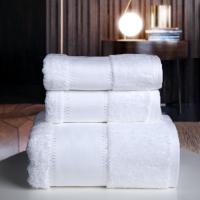 China Luxury Hotel Quality White Bath Towels 380-820gsm Custom Size 75x35cm to 80x160cm for sale