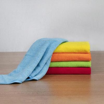 China Custom Lint Free Micro Cleaning Cloth 12x12 Inches 143-383gsm for sale