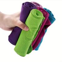 China Premium 160gsm Microfiber Gym Towel 30x40cm Fast Drying Sweat Absorbing Workout for sale