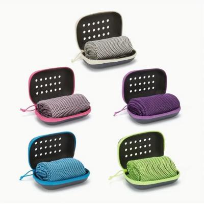 China Compact Lightweight Microfiber Gym Towel with Quick Dry Technology for Active Lifestyles for sale