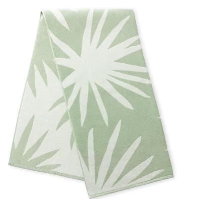 China Hotel Grade Luxury Beach Towels 100% Cotton 140x70cm Quick Dry High Absorbency Customizable for sale