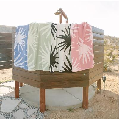China Luxury 100% Cotton Yarn-dyed Striped Beach Towel 70x140cm 280gsm for sale