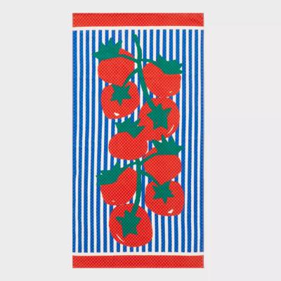 China Vintage Tomato Print Cotton Beach Towel 140x70cm Customizable Size for Picnic and Coastal Use for sale