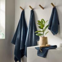 China 650 GSM 100% Organic Cotton Bath Towel Plain Solid Color 90x180cm Custom Size for sale