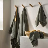 China 800 GSM Organic Cotton Bath Towel Ultra Thick Plush Absorbent 90x180cm Custom Size for sale