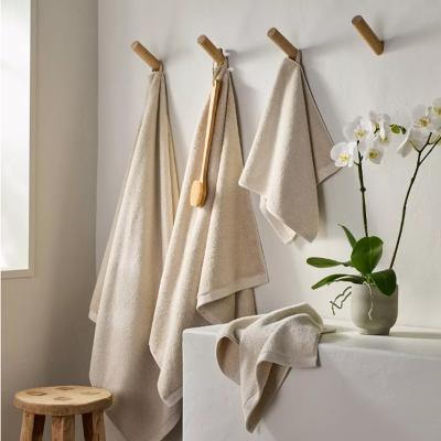 China Natural Undyed Organic Cotton Bath Towel 90x180cm 436gsm Eco-Friendly Chemical-Free for sale