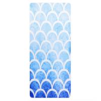 China Ultra-Light Microfiber Beach Towel 30x60 Fast Absorbing Sand-Resistant Travel Towel 200 GSM for sale