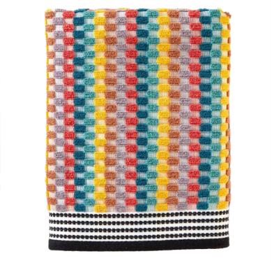 China 650GSM 100% Cotton Jacquard Beach Towel Fade Proof Woven Patterns Machine Washable for sale