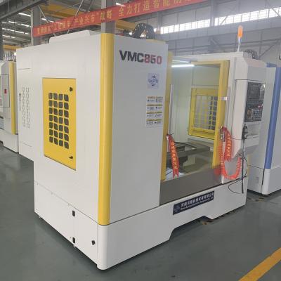 China VMC850 CNC Milling Machine 800x500x600mm Travel BT40 Spindle 7.5kW for sale