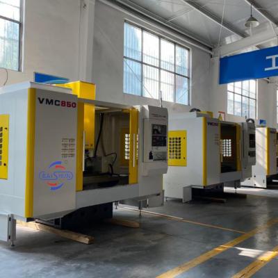 China VMC550 CNC Milling Machine Centre 800x500x600mm Travel BT40 Spindle for sale
