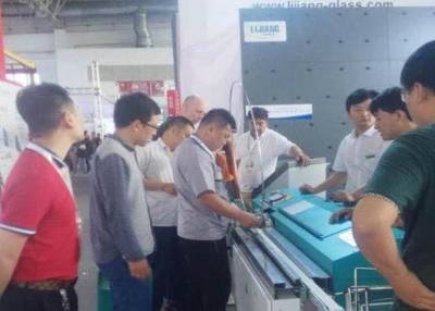 China Double Glass Extrusion Coating Machine Pressure Resistance With Pneumatic Component for sale