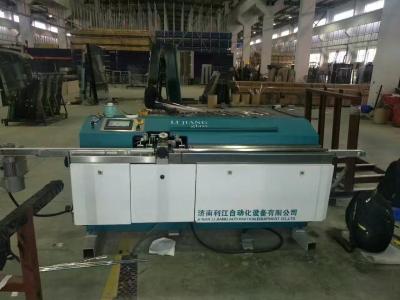 China Stable Performance Butyl Extruder Machine With Pre - Heating Function for sale